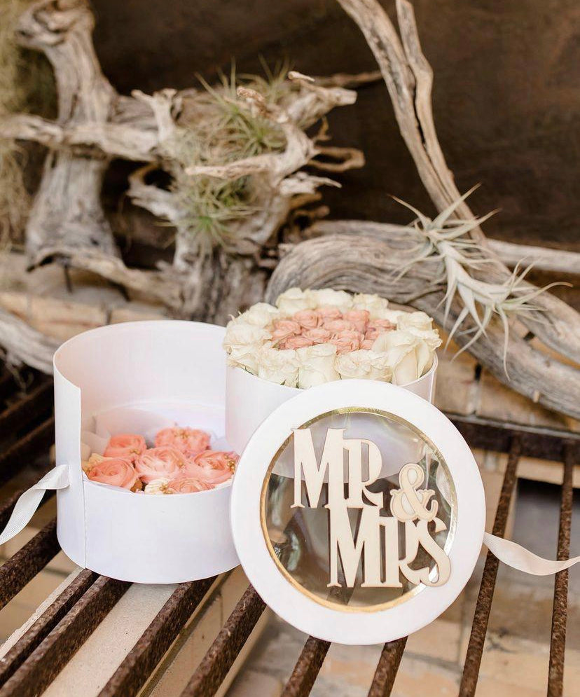2 tier luxury white box – Luxury Blossom Flowers